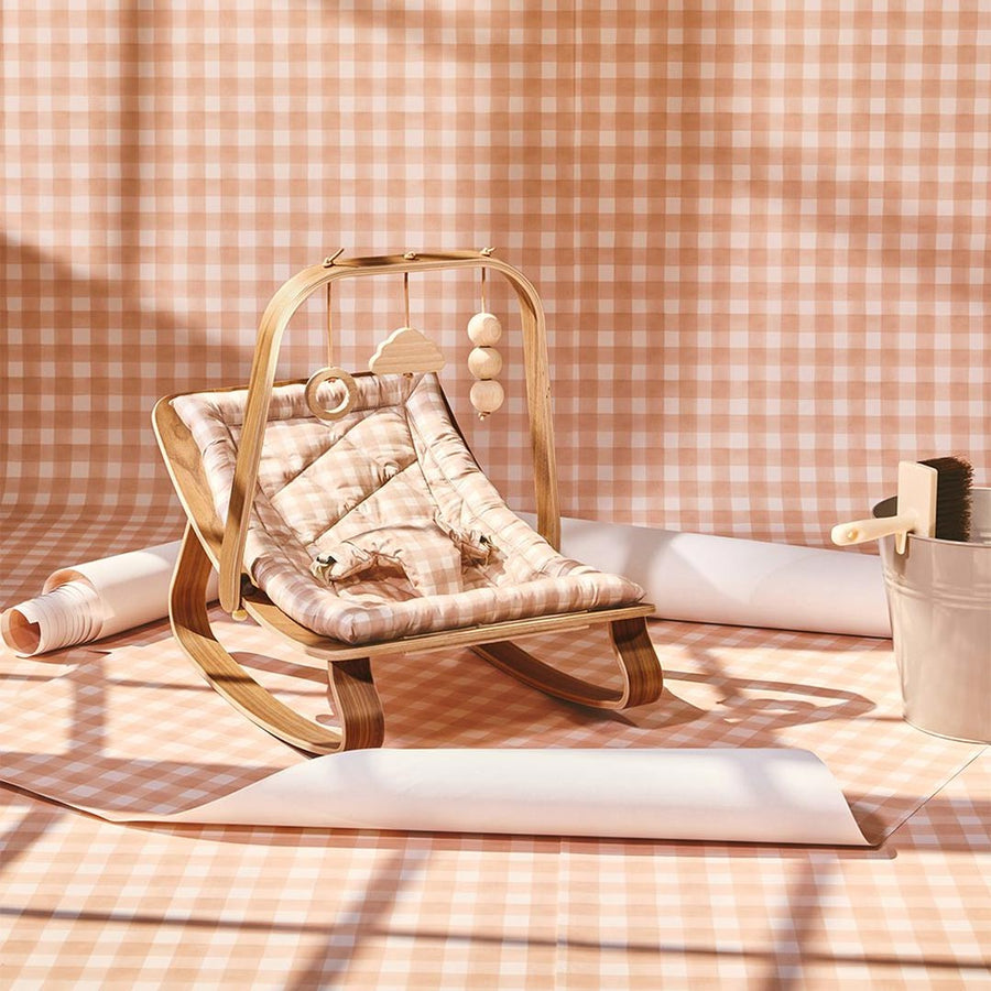 Charlie Crane LEVO Baby Rocker - Walnut + Teddy Fur Milk