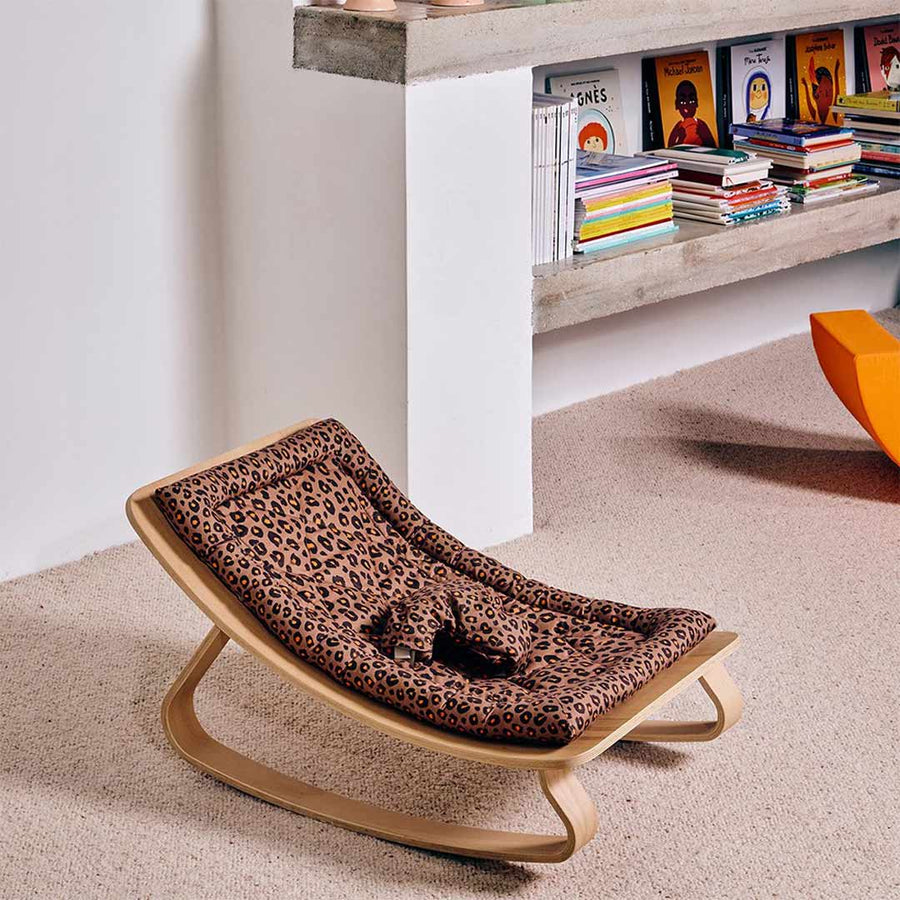 Charlie Crane LEVO Baby Rocker - Beech + Teddy Fur Milk